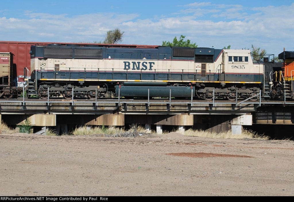 BNSF 9835